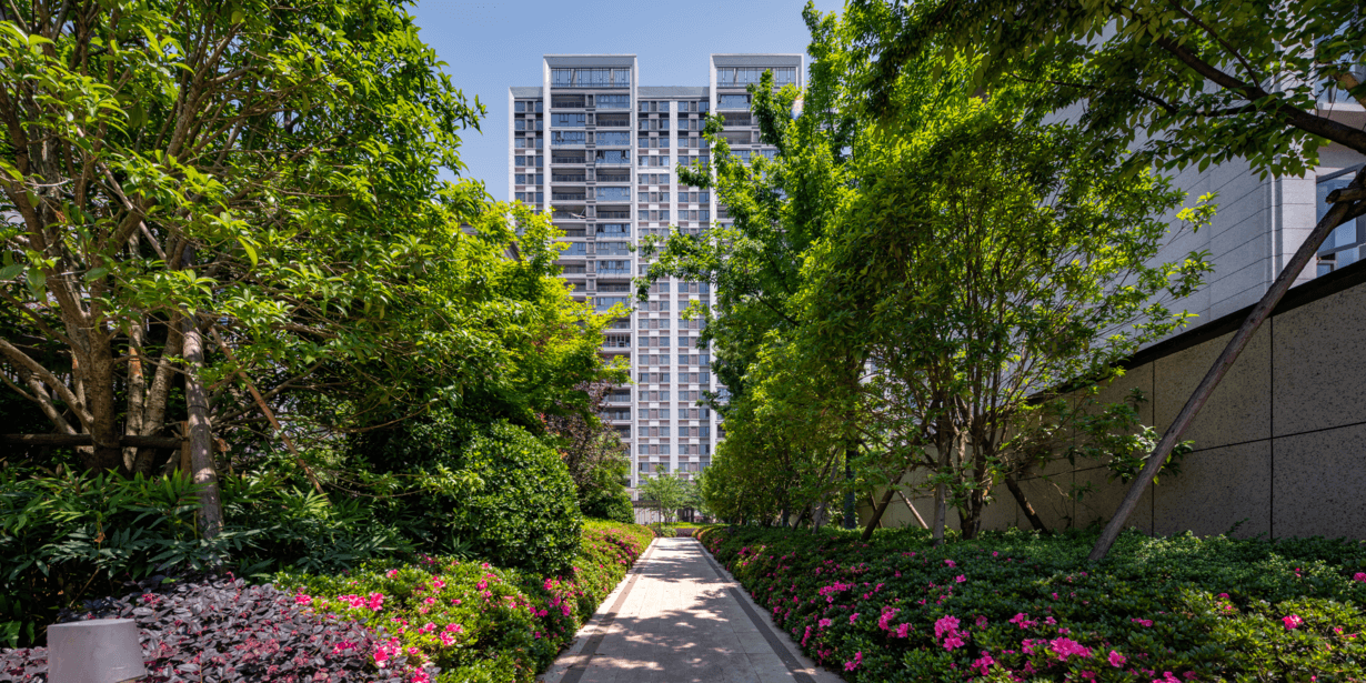 Top Qualities to Look for in Landscape Service Professionals - Prince’s ...